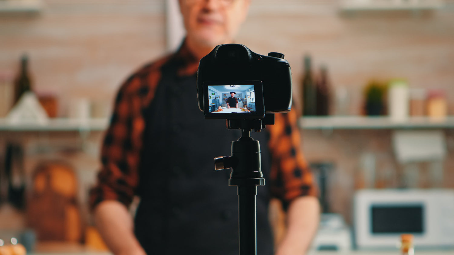 Mastering the Art of Camera Holders: A Comprehensive Guide - DMT Stores